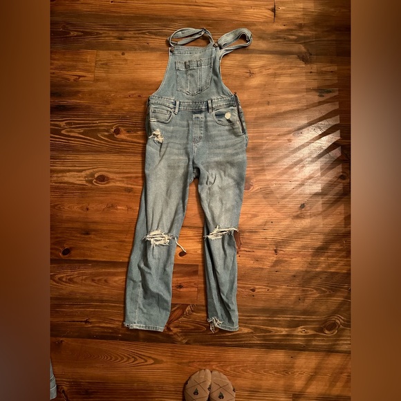 American Eagle Outfitters | Jeans | Baggy Mom Stretch Overalls | Poshmark